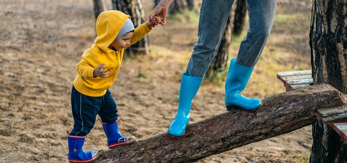 Helping families Helping children - Family Rights Group